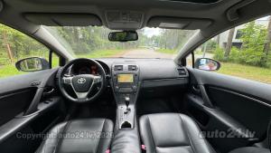 Red Toyota Avensis 2011 in Tallinn, with an engine capacity of 2.20 L and mileage of 242 thousand km for 5990 €, photo 10 on AUTOMOTO.COM.LV