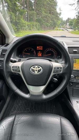 Red Toyota Avensis 2011 in Tallinn, with an engine capacity of 2.20 L and mileage of 242 thousand km for 5990 €, photo 11 on AUTOMOTO.COM.LV