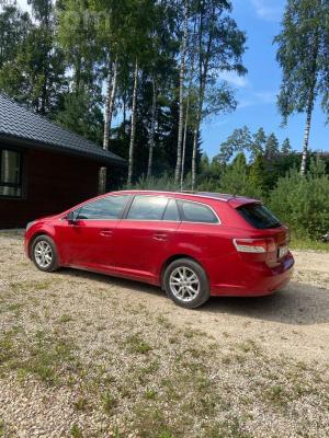 Sarkans Toyota Avensis 2011 Ogre, ar dzinēja tilpumu 2.00 L un nobraukumu 351 tūkst. km par 4950 €, foto 5 vietnē AUTOMOTO.COM.LV