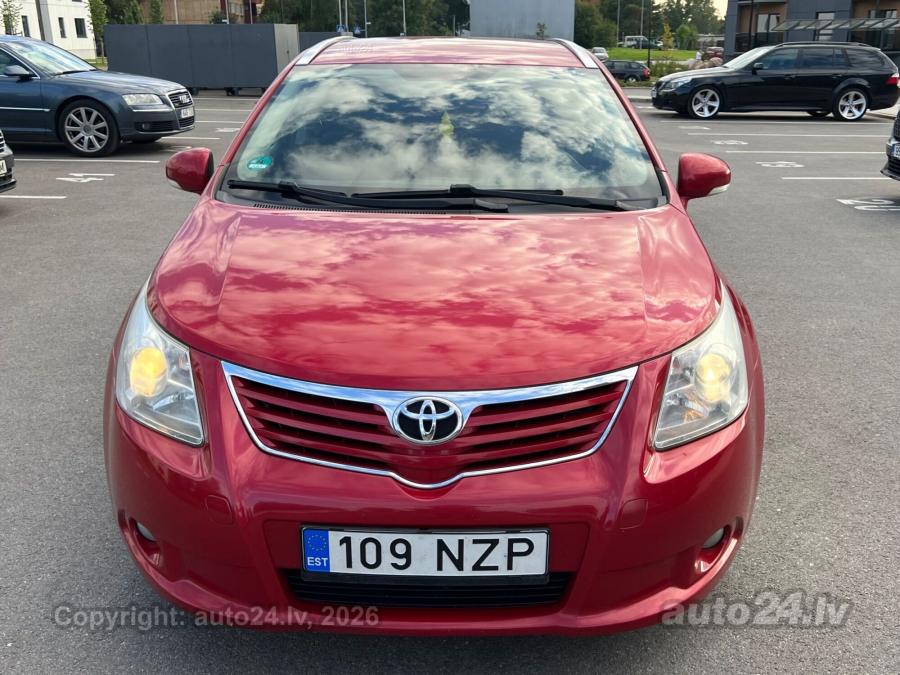 Красный Тойота Авенсис 2011 в Тарту, объемом двигателя 2.20 л и пробегом 251 тыс. км за 4000 €, фото 9 на AUTOMOTO.COM.LV