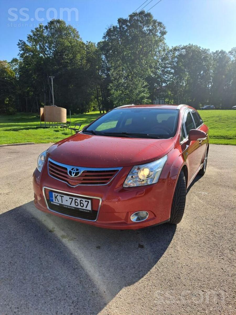 Sarkans Toyota Avensis 2011 Balvi, ar dzinēja tilpumu 2.20 L un nobraukumu 269 tūkst. km par 3800 €, foto 8 vietnē AUTOMOTO.COM.LV