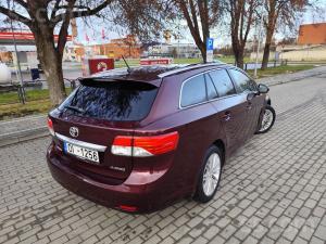 Red Toyota Avensis 2012 in Rezekne, with an engine capacity of 2.20 L and mileage of 333 thousand km for 6250 €, photo 10 on AUTOMOTO.COM.LV