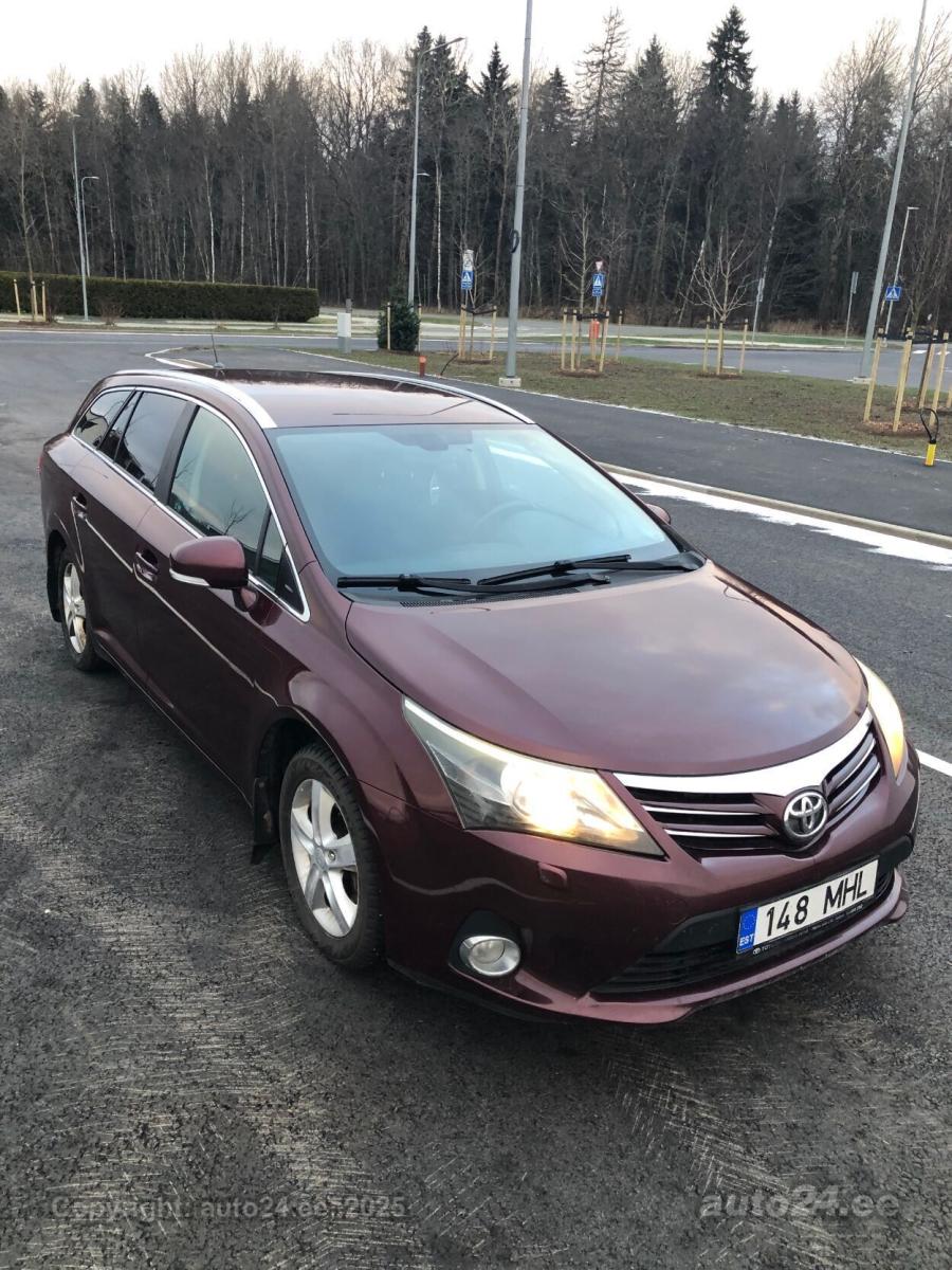 Red Toyota Avensis 2012 in Tallinn, with an engine capacity of 2.00 L and mileage of 241 thousand km for 5500 €, photo 1 on AUTOMOTO.COM.LV
