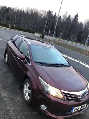 Red Toyota Avensis 2012 in Tallinn, with an engine capacity of 2.00 L and mileage of 241 thousand km for 5500 €, photo 2 on AUTOMOTO.COM.LV