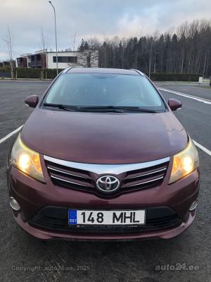 Red Toyota Avensis 2012 in Tallinn, with an engine capacity of 2.00 L and mileage of 241 thousand km for 5500 €, photo 4 on AUTOMOTO.COM.LV