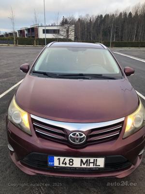 Red Toyota Avensis 2012 in Tallinn, with an engine capacity of 2.00 L and mileage of 241 thousand km for 5500 €, photo 10 on AUTOMOTO.COM.LV