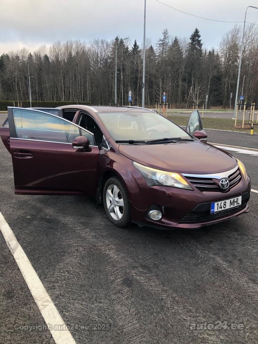 Red Toyota Avensis 2012 in Tallinn, with an engine capacity of 2.00 L and mileage of 241 thousand km for 5500 €, photo 24 on AUTOMOTO.COM.LV