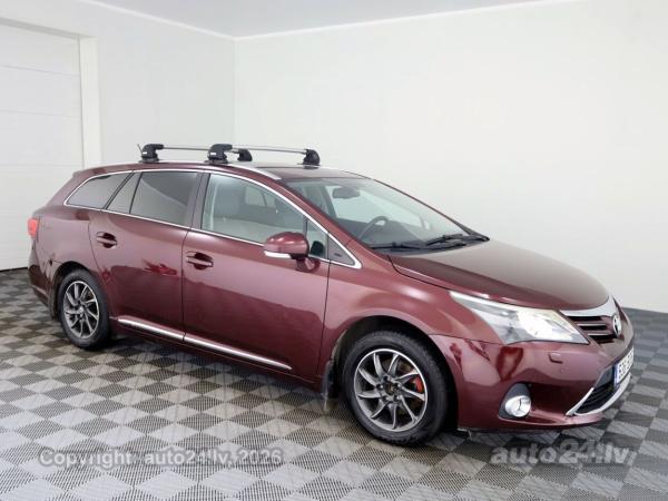 Red Toyota Avensis 2012 in Tallinn, with an engine capacity of 1.80 L and mileage of 277 thousand km for 4499 €, photo 1 on AUTOMOTO.COM.LV