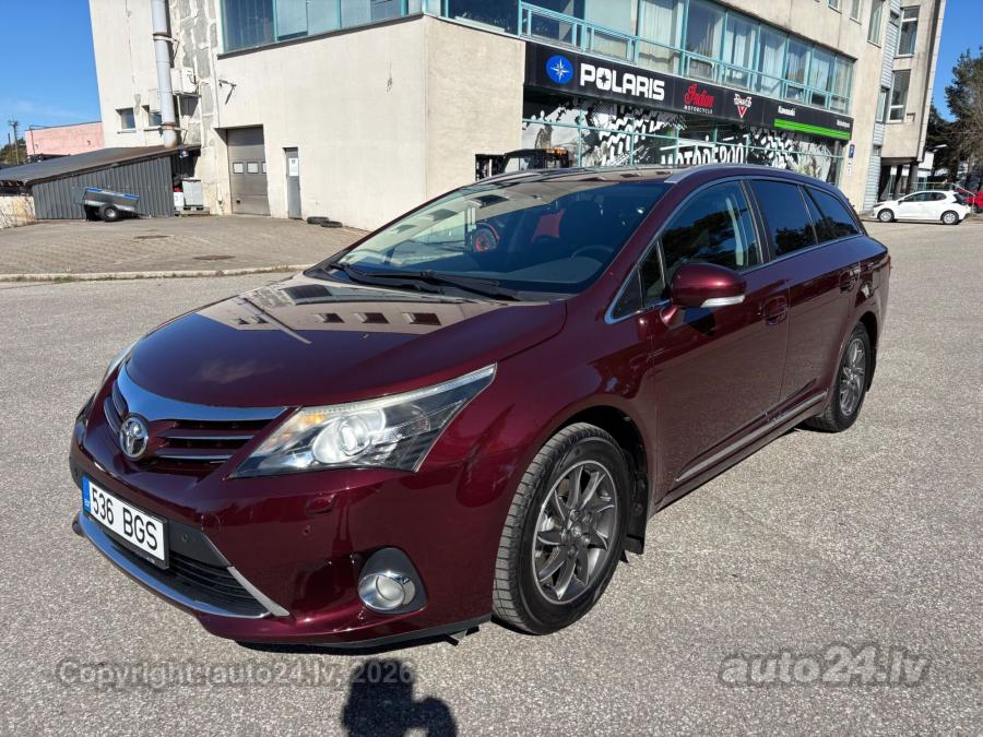 Sarkans Toyota Avensis 2012 Tallina, ar dzinēja tilpumu 1.80 L un nobraukumu 261 tūkst. km par 5990 €, foto 1 vietnē AUTOMOTO.COM.LV