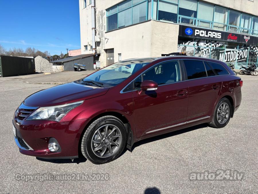 Sarkans Toyota Avensis 2012 Tallina, ar dzinēja tilpumu 1.80 L un nobraukumu 261 tūkst. km par 5990 €, foto 3 vietnē AUTOMOTO.COM.LV