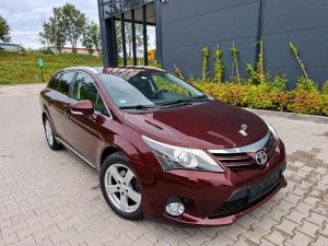 Тойота Авенсис 2012 в Вильнюс на AUTOMOTO.COM.LV Красный Тойота Авенсис 2012 в Вильнюс, объемом двигателя 2.00 л и пробегом 302 тыс. км за 5250 €, фото 1 на AUTOMOTO.COM.LV