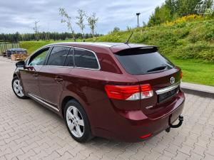 Красный Тойота Авенсис 2012 в Вильнюс, объемом двигателя 2.00 л и пробегом 302 тыс. км за 5250 €, фото 5 на AUTOMOTO.COM.LV