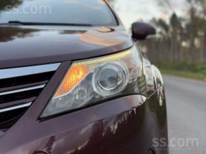 Красный Тойота Авенсис 2012 в Валмиера, объемом двигателя 2.00 л и пробегом 290 тыс. км за 3550 €, фото 3 на AUTOMOTO.COM.LV