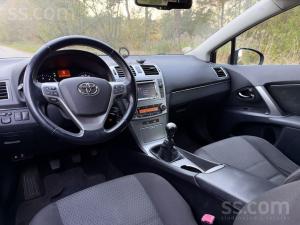 Красный Тойота Авенсис 2012 в Валмиера, объемом двигателя 2.00 л и пробегом 290 тыс. км за 3550 €, фото 12 на AUTOMOTO.COM.LV
