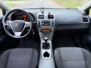 Красный Тойота Авенсис 2012 в Валмиера, объемом двигателя 2.00 л и пробегом 290 тыс. км за 3550 €, фото 13 на AUTOMOTO.COM.LV