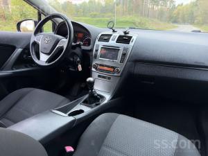 Красный Тойота Авенсис 2012 в Валмиера, объемом двигателя 2.00 л и пробегом 290 тыс. км за 3550 €, фото 14 на AUTOMOTO.COM.LV