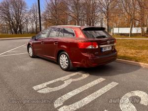 Красный Тойота Авенсис 2013 в Таллин, объемом двигателя 2.00 л и пробегом 294 тыс. км за 6500 €, фото 4 на AUTOMOTO.COM.LV