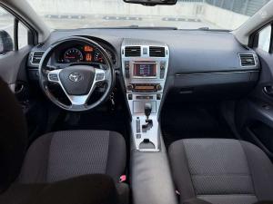 Sarkans Toyota Avensis 2013 Viļņa, ar dzinēja tilpumu 2.00 L un nobraukumu 332 tūkst. km par 4300 €, foto 10 vietnē AUTOMOTO.COM.LV