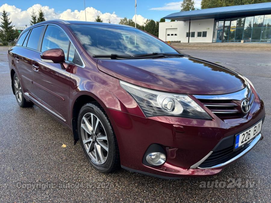 Red Toyota Avensis 2013 in Paide, with an engine capacity of 1.80 L and mileage of 265 thousand km for 6490 €, photo 12 on AUTOMOTO.COM.LV