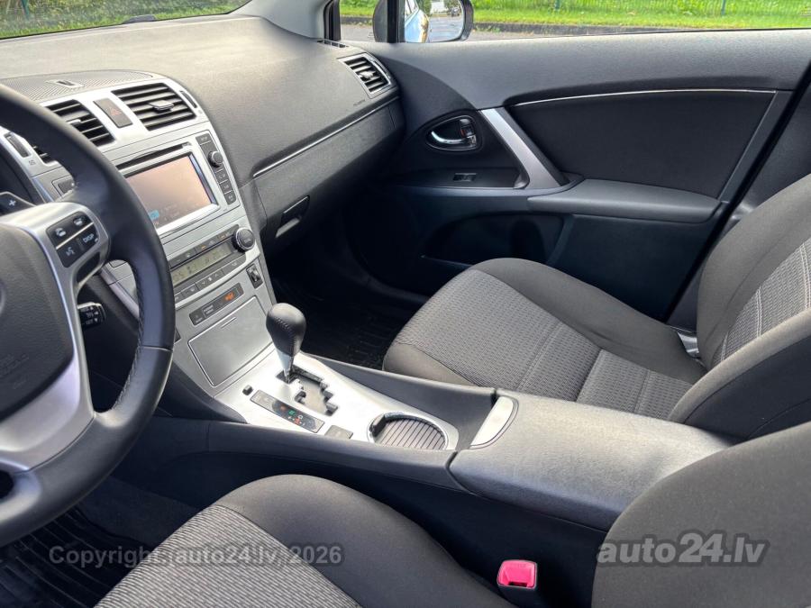 Red Toyota Avensis 2013 in Paide, with an engine capacity of 1.80 L and mileage of 265 thousand km for 6490 €, photo 24 on AUTOMOTO.COM.LV