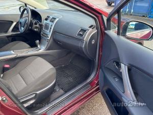 Red Toyota Avensis 2013 in Paide, with an engine capacity of 1.80 L and mileage of 265 thousand km for 6490 €, photo 19 on AUTOMOTO.COM.LV
