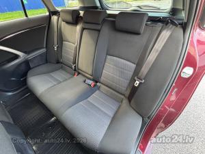 Red Toyota Avensis 2013 in Paide, with an engine capacity of 1.80 L and mileage of 265 thousand km for 6490 €, photo 30 on AUTOMOTO.COM.LV
