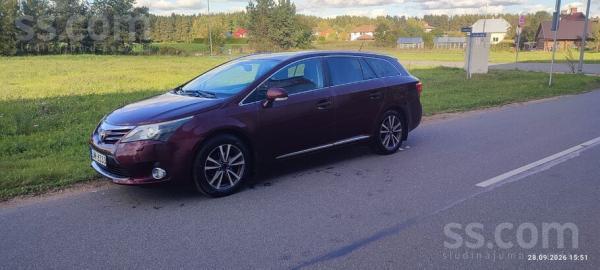Red Toyota Avensis 2014 in Riga, with an engine capacity of 1.80 L and mileage of 320 thousand km for 7300 €, photo 10 on AUTOMOTO.COM.LV