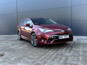 Красный Тойота Авенсис 2017 в Рига, объемом двигателя 1.80 л и пробегом 142 тыс. км за 12495 €, фото 5 на AUTOMOTO.COM.LV
