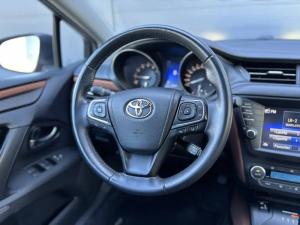 Красный Тойота Авенсис 2017 в Рига, объемом двигателя 1.80 л и пробегом 142 тыс. км за 12495 €, фото 9 на AUTOMOTO.COM.LV
