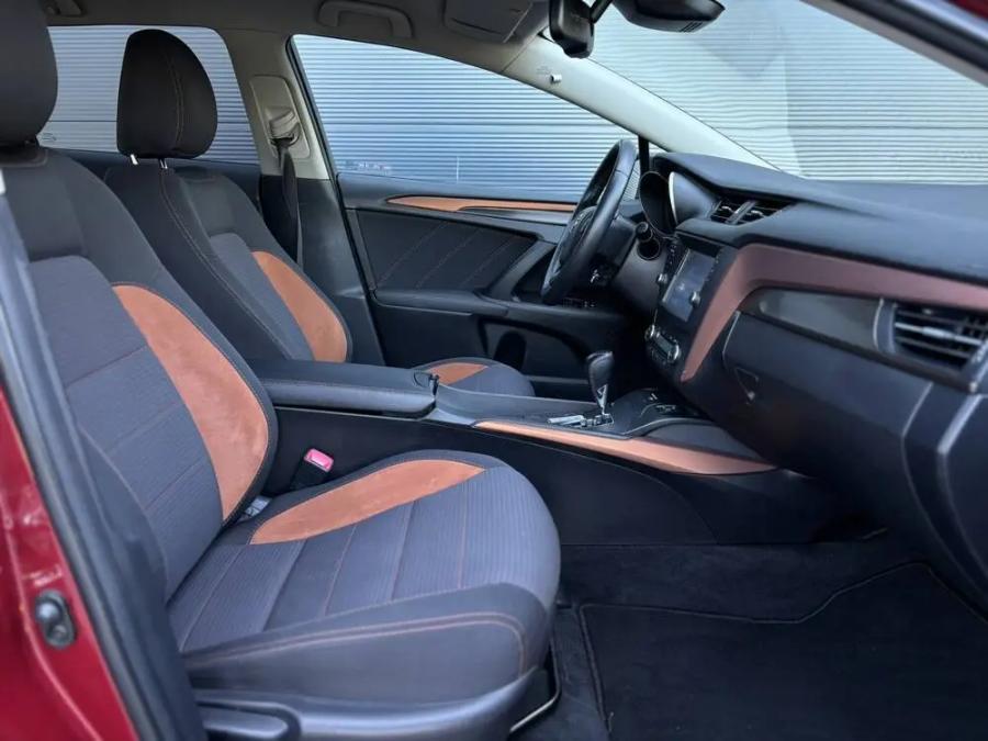 Красный Тойота Авенсис 2017 в Рига, объемом двигателя 1.80 л и пробегом 142 тыс. км за 12495 €, фото 15 на AUTOMOTO.COM.LV