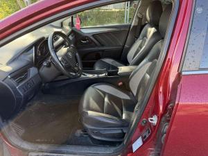 Red Toyota Avensis 2017 in Marijampole, with an engine capacity of 1.80 L and mileage of 196 thousand km for 9250 €, photo 10 on AUTOMOTO.COM.LV