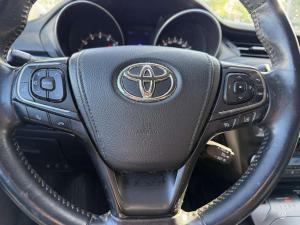 Red Toyota Avensis 2017 in Marijampole, with an engine capacity of 1.80 L and mileage of 196 thousand km for 9250 €, photo 12 on AUTOMOTO.COM.LV