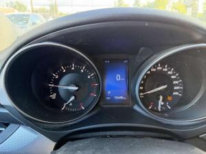 Red Toyota Avensis 2017 in Marijampole, with an engine capacity of 1.80 L and mileage of 196 thousand km for 9250 €, photo 14 on AUTOMOTO.COM.LV