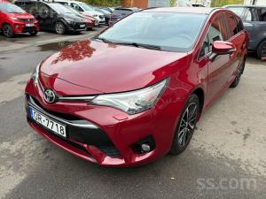 Red Toyota Avensis 2017 in Riga, with an engine capacity of 1.80 L and mileage of 98 thousand km for 11300 €, photo 1 on AUTOMOTO.COM.LV