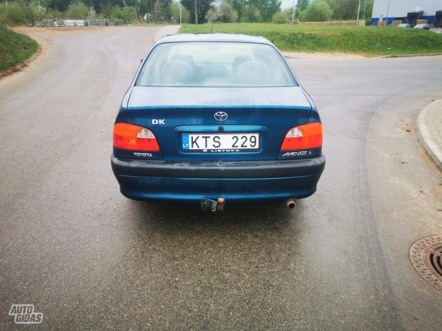 Toyota Avensis 1998 Ukmergė, ar dzinēja tilpumu 1.80 L un nobraukumu 300 tūkst. km par 1100 €, foto 4 vietnē AUTOMOTO.COM.LV