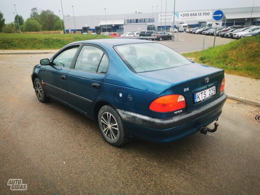 Toyota Avensis 1998 Ukmergė, ar dzinēja tilpumu 1.80 L un nobraukumu 300 tūkst. km par 1100 €, foto 7 vietnē AUTOMOTO.COM.LV