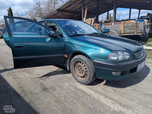 Тойота Авенсис 1998 в Клайпеда, объемом двигателя 1.60 л и пробегом 210 тыс. км за 1000 €, фото 3 на AUTOMOTO.COM.LV