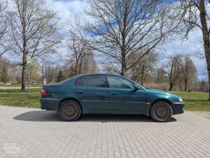 Тойота Авенсис 1998 в Клайпеда, объемом двигателя 1.60 л и пробегом 210 тыс. км за 1000 €, фото 7 на AUTOMOTO.COM.LV