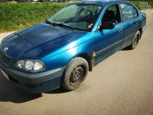 Toyota Avensis 1998 in Ukmerge, with an engine capacity of 1.80 L and mileage of 300 thousand km for 950 €, photo 4 on AUTOMOTO.COM.LV