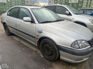 Toyota Avensis 2001 Marijampole, ar dzinēja tilpumu 1.80 L un nobraukumu 185 tūkst. km par 1200 €, foto 2 vietnē AUTOMOTO.COM.LV