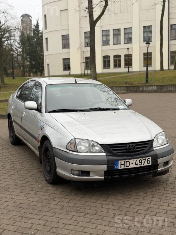 Toyota Avensis 2001 Rīga, ar dzinēja tilpumu 1.80 L un nobraukumu 188 tūkst. km par 900 €, foto 1 vietnē AUTOMOTO.COM.LV
