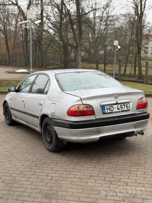 Toyota Avensis 2001 Rīga, ar dzinēja tilpumu 1.80 L un nobraukumu 188 tūkst. km par 900 €, foto 3 vietnē AUTOMOTO.COM.LV