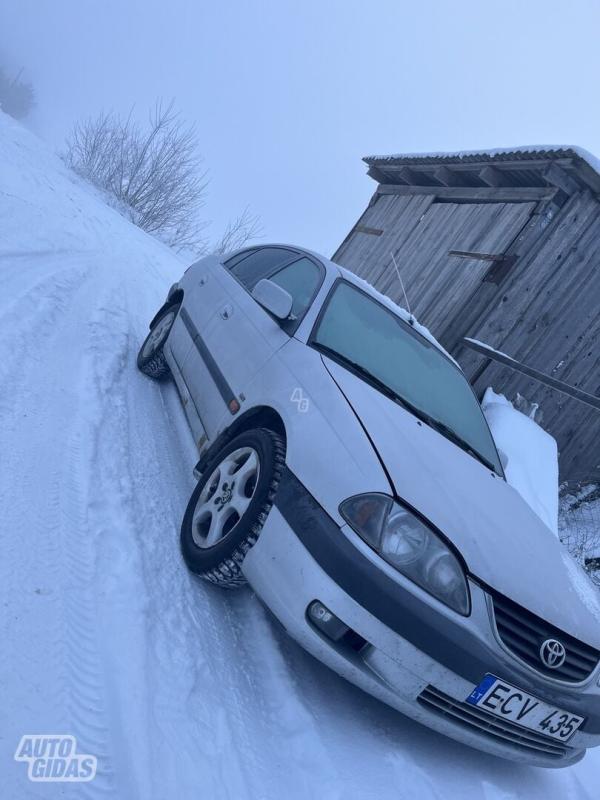 Toyota Avensis 2001 in Mazeikiai, with an engine capacity of 1.80 L and mileage of 223 thousand km for 900 €, photo 1 on AUTOMOTO.COM.LV