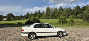 Toyota Avensis 2001 Varėna, ar dzinēja tilpumu 1.80 L un nobraukumu 240 tūkst. km par 4000 €, foto  vietnē AUTOMOTO.COM.LV