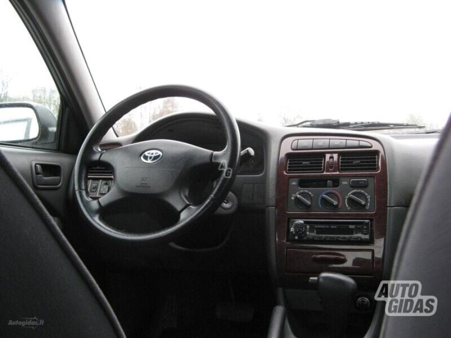 Тойота Авенсис 2001 в Варена, объемом двигателя 1.80 л и пробегом 240 тыс. км за 4000 €, фото 3 на AUTOMOTO.COM.LV