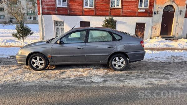Toyota Avensis 2002 in Riga, with an engine capacity of 2.00 L and mileage of 283 thousand km for 1500 €, photo 6 on AUTOMOTO.COM.LV