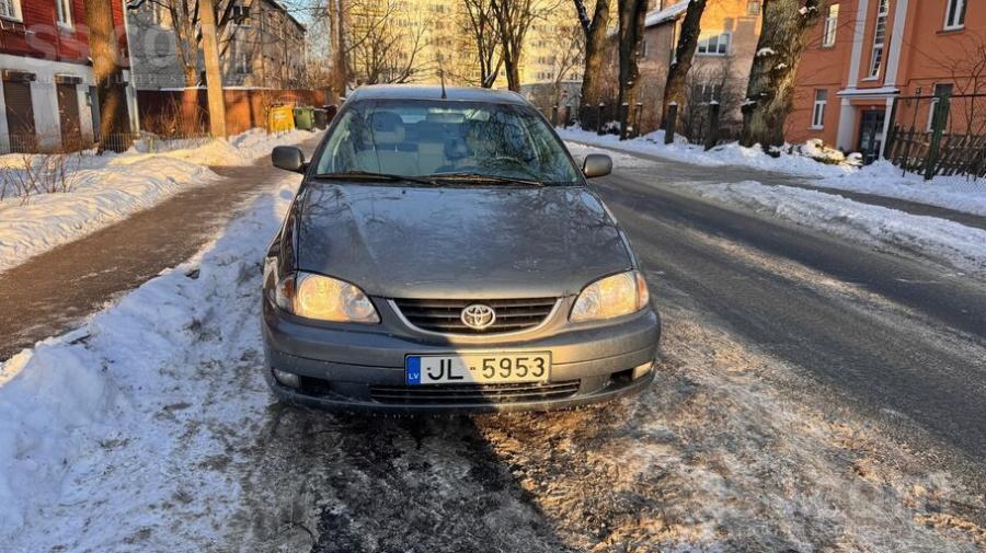 Тойота Авенсис 2002 в Рига, объемом двигателя 2.00 л и пробегом 283 тыс. км за 1500 €, фото 11 на AUTOMOTO.COM.LV