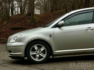 Toyota Avensis 2003 Tukums, ar dzinēja tilpumu 2.00 L un nobraukumu 0 tūkst. km par 1200 €, foto 8 vietnē AUTOMOTO.COM.LV