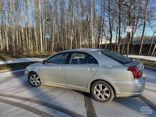 Toyota Avensis 2003 Viļņa, ar dzinēja tilpumu 1.80 L un nobraukumu 165 tūkst. km par 1900 €, foto 1 vietnē AUTOMOTO.COM.LV