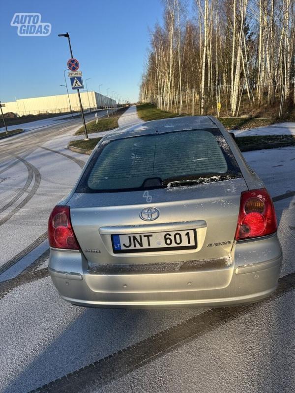 Toyota Avensis 2003 Viļņa, ar dzinēja tilpumu 1.80 L un nobraukumu 165 tūkst. km par 1900 €, foto 2 vietnē AUTOMOTO.COM.LV